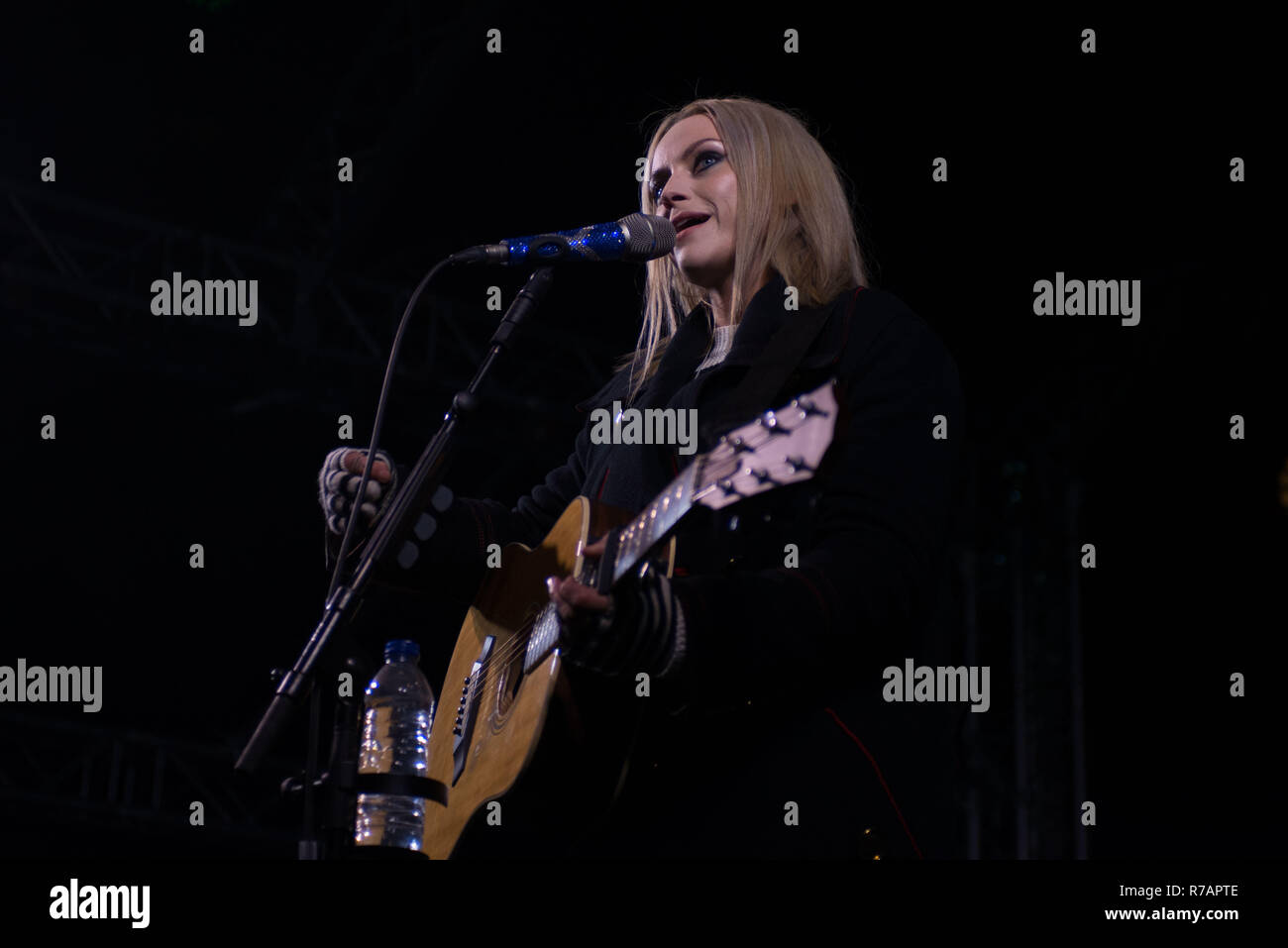 Amy macdonald live hi-res stock photography and images - Alamy