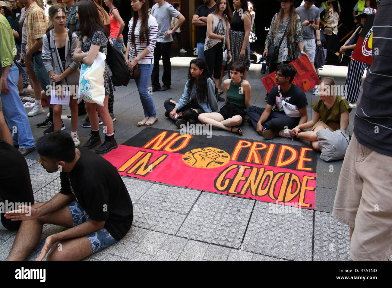 Fighting for peoples rights hi-res stock photography and images - Alamy