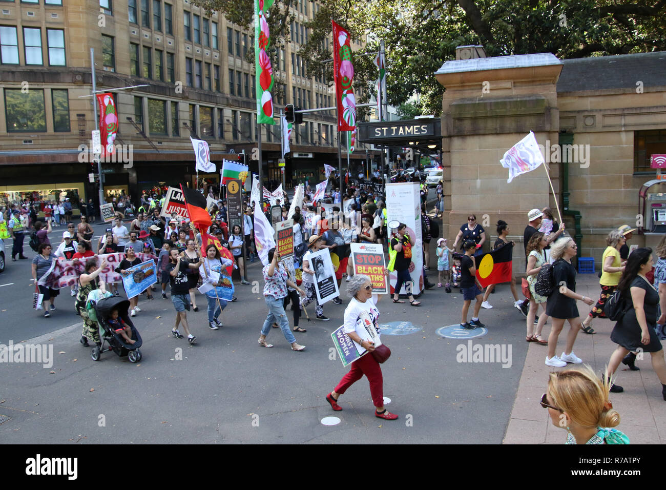 Fighting for peoples rights hi-res stock photography and images - Alamy