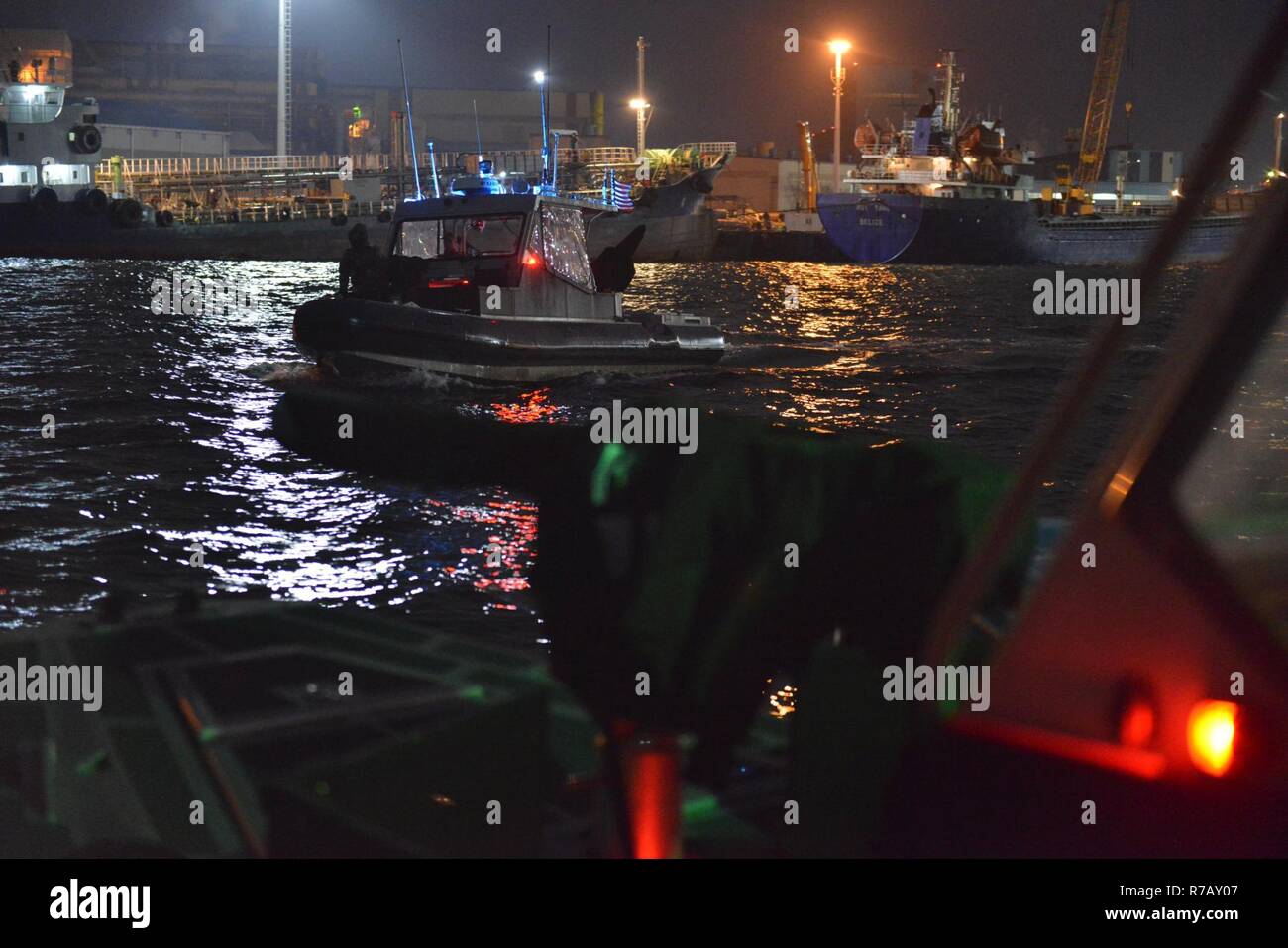 U.S. Coast Guard Port Security Unit 312 members conduct night ...