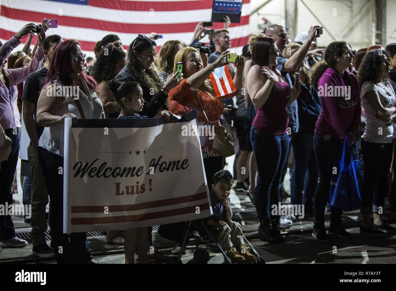 Friends and families of Marines with Marine Tactical Electronic Warfare ...