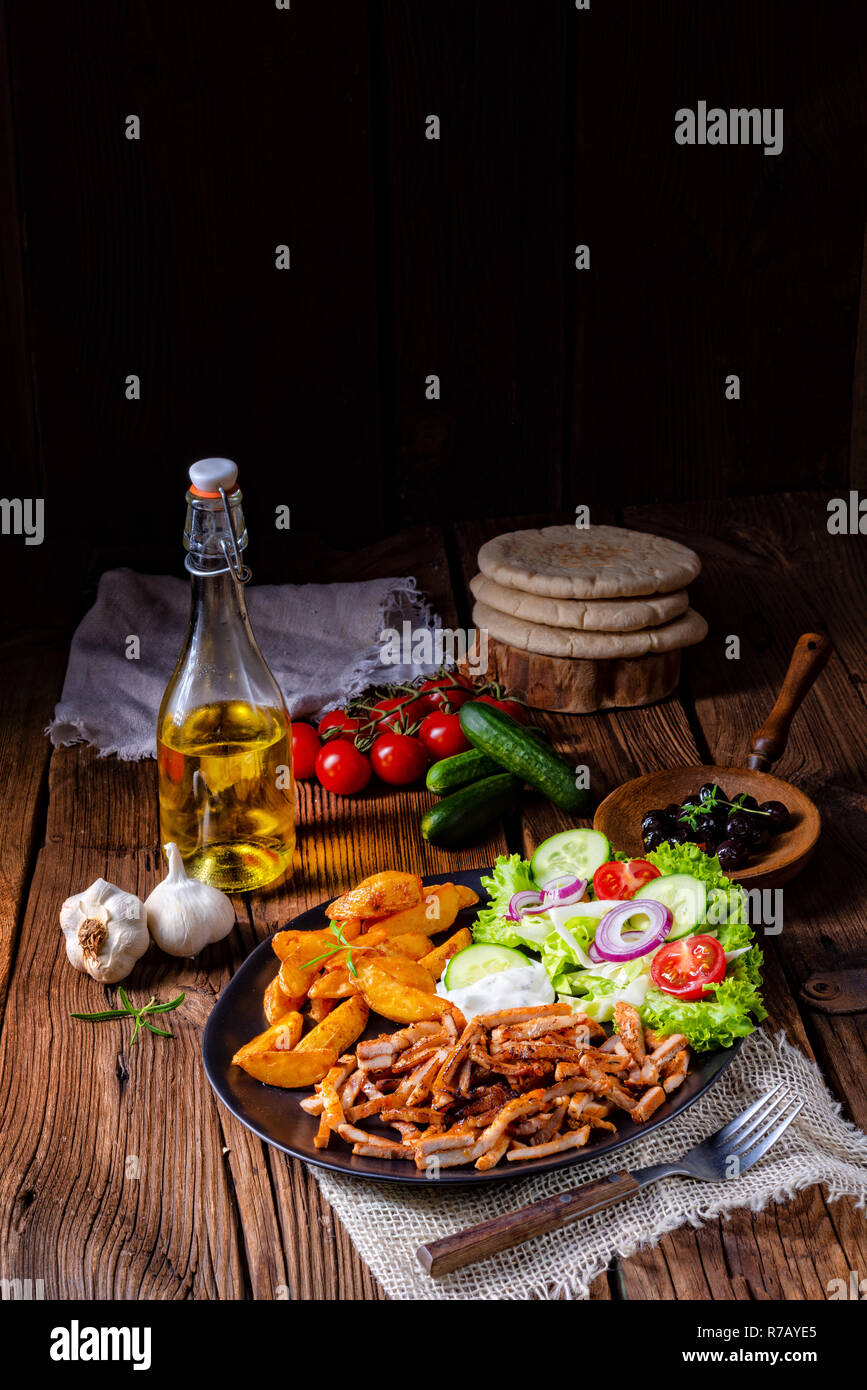 Gyros Teller High Resolution Stock Photography and Images - Alamy