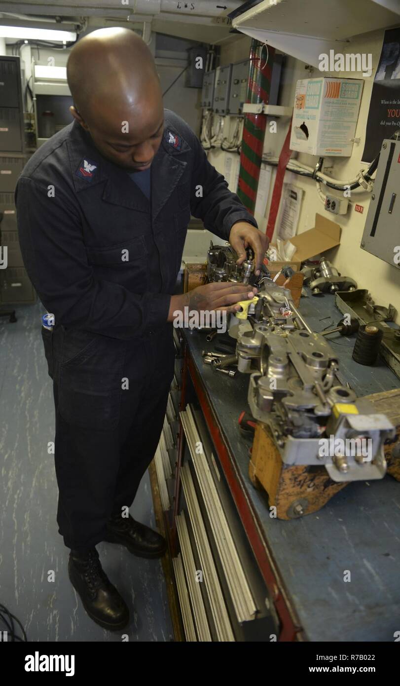 Bomb rack unit hi-res stock photography and images - Alamy