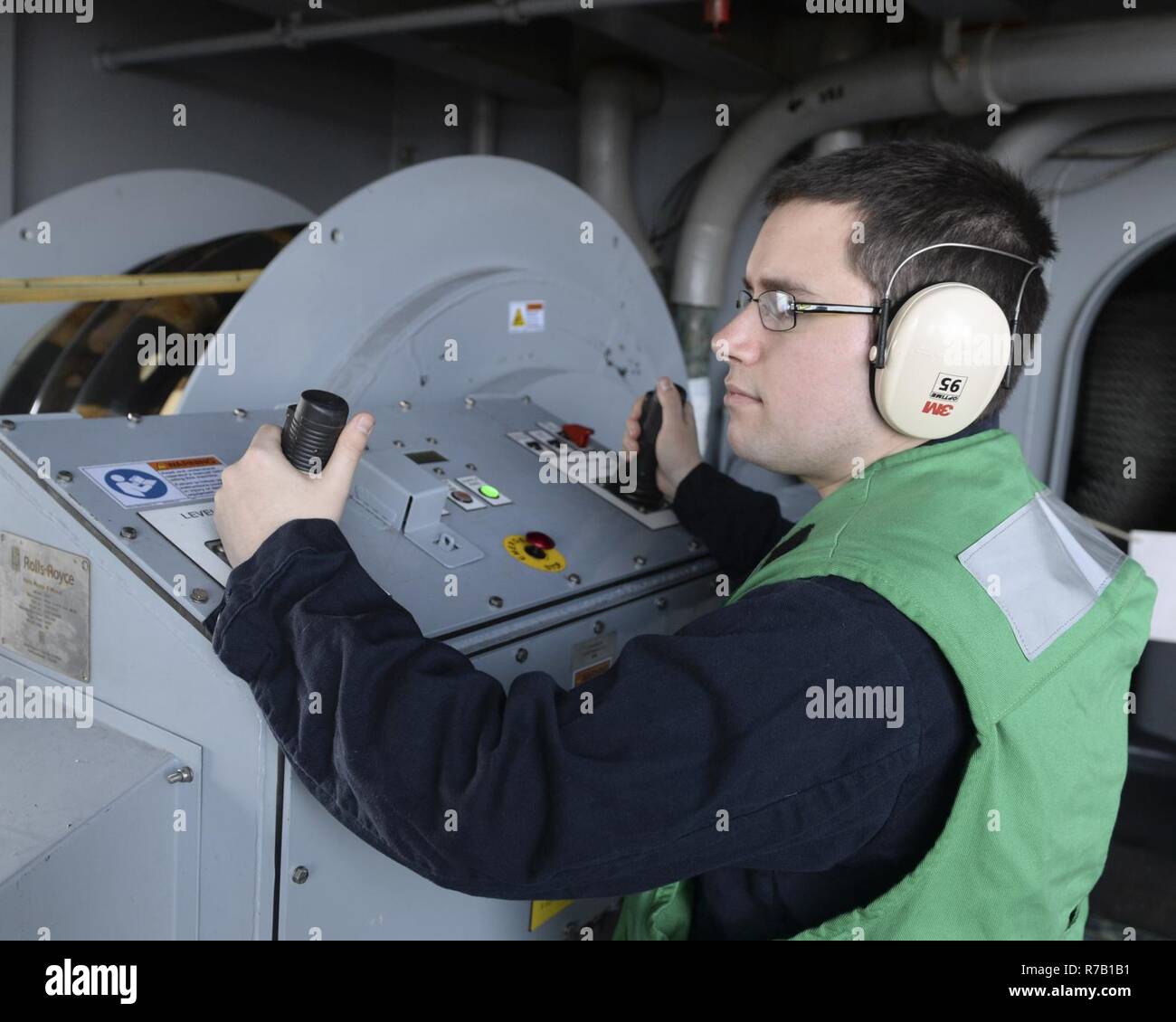 Decoy launch hi-res stock photography and images - Alamy