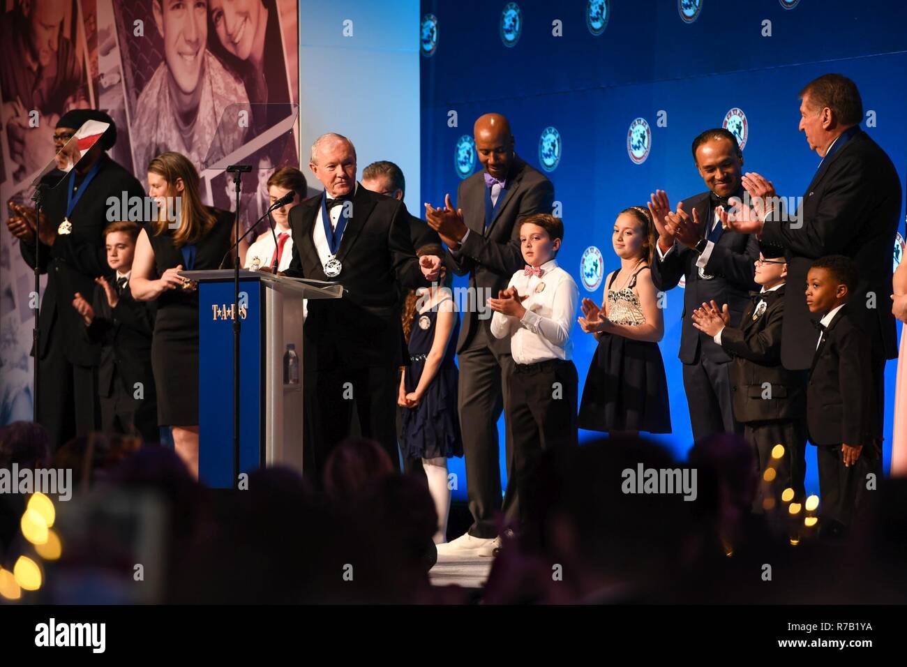 The 37th Army Chief of Staff retired Gen. Martin E. Dempsy gives ...