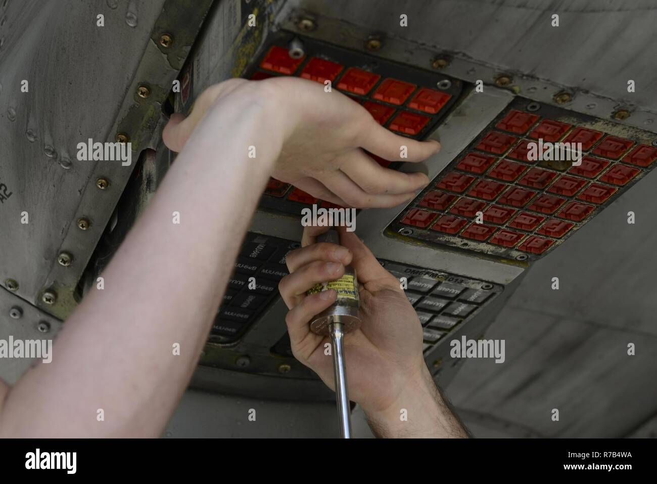 Flare countermeasure hi-res stock photography and images - Alamy