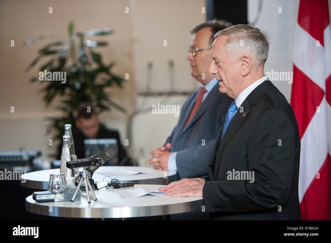 Secretary of Defense Jim Mattis and Danish Minister of Defence Claus ...