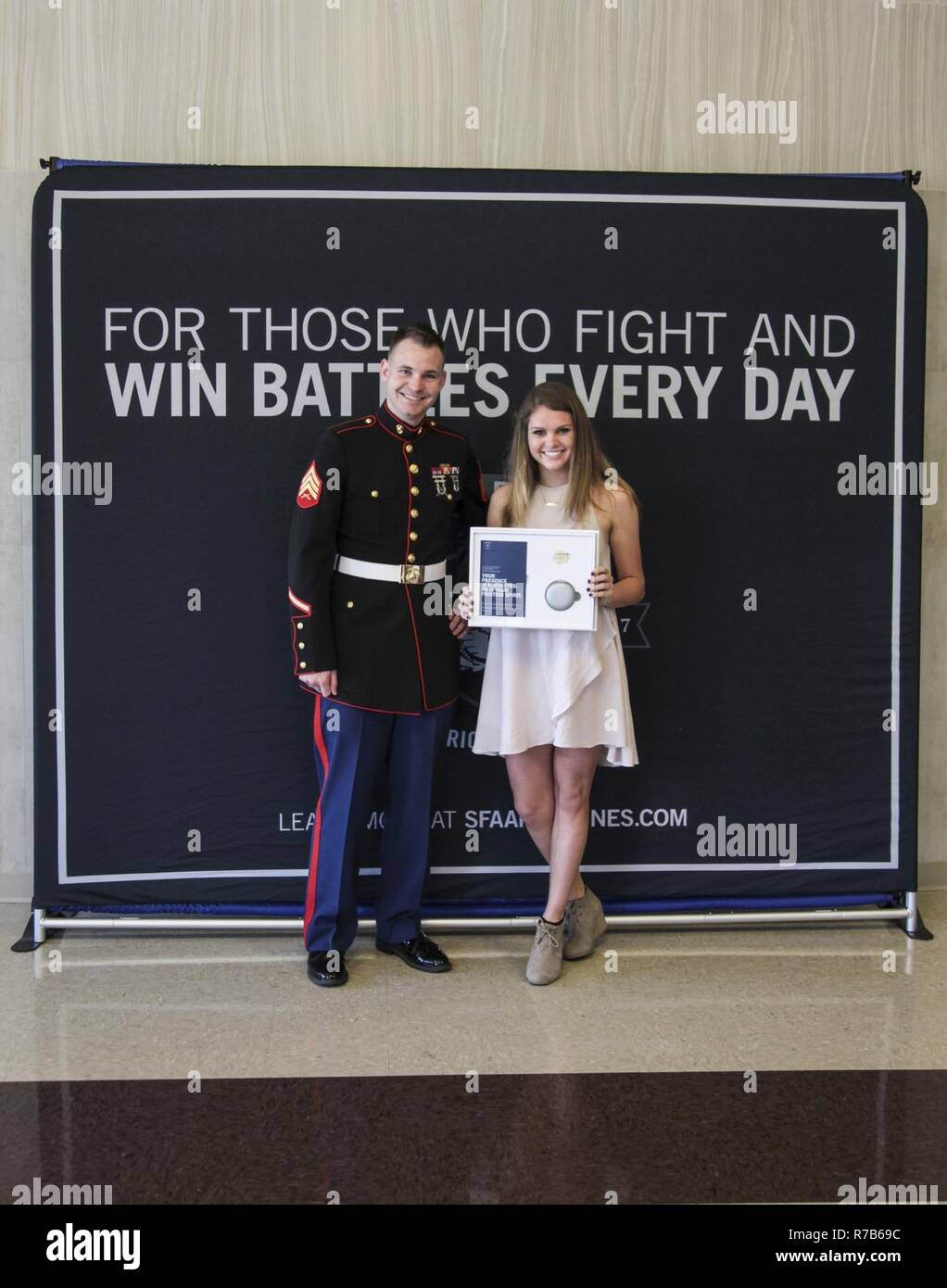 Military outings hi-res stock photography and images - Alamy