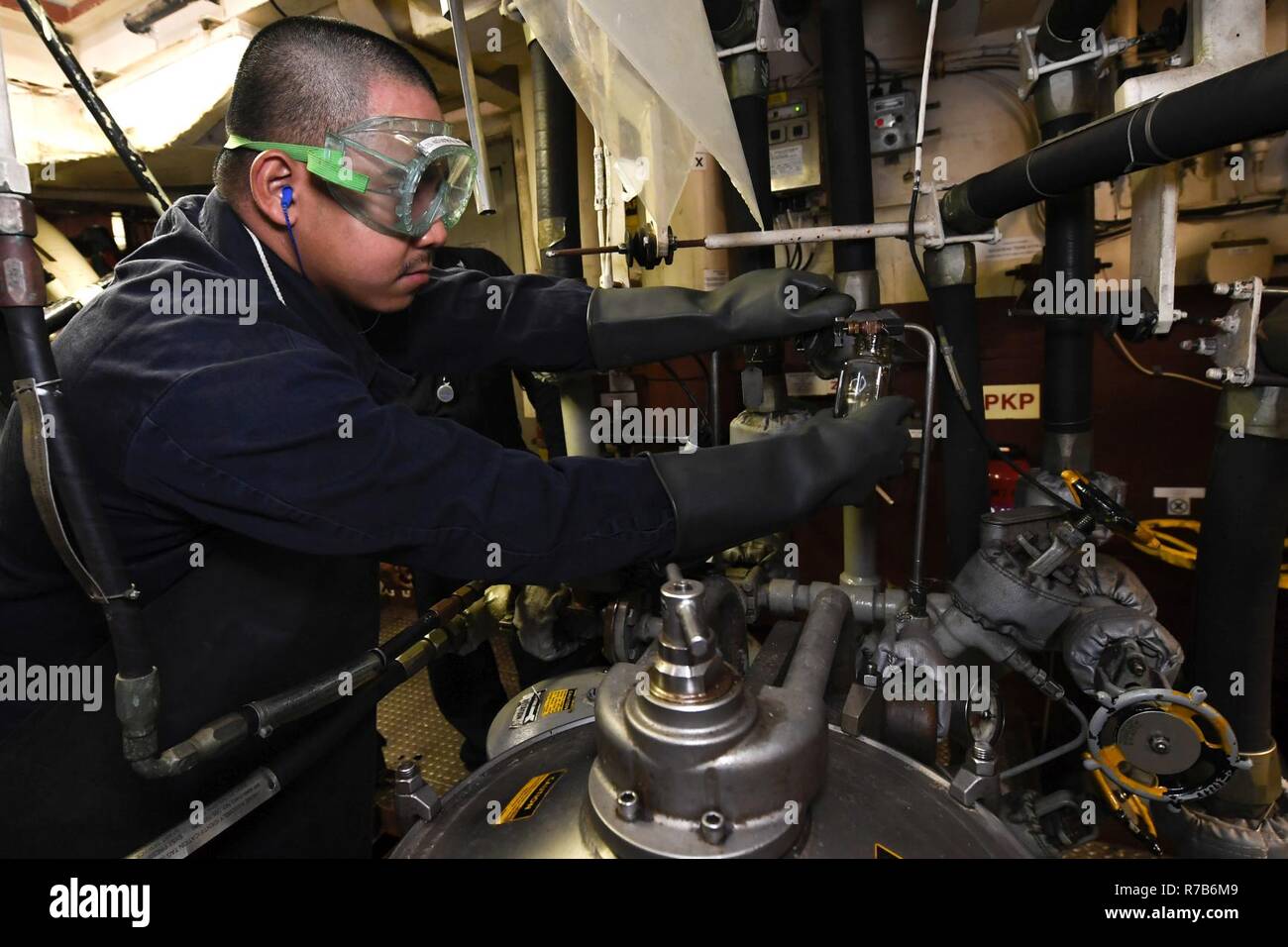 BLACK SEA (May 7, 2017) - Gas Turbine System Technician (Electrical ...