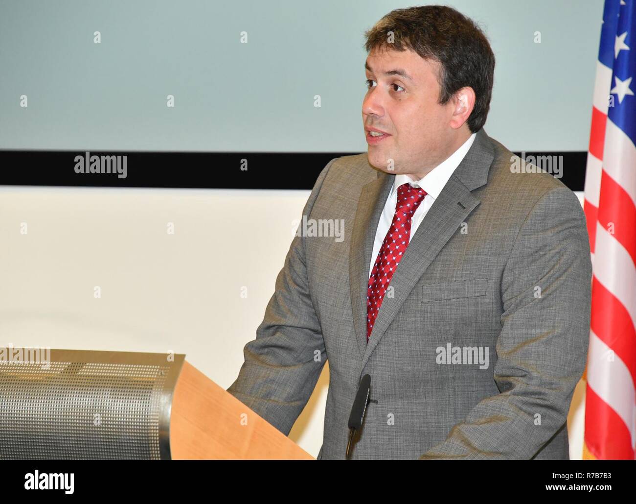 Professor Carlos Manuel Capurro Fernández, from the Instituto de Altos ...