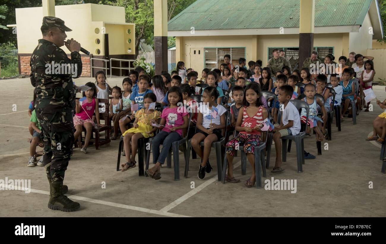 Community Service Pictures Filipino