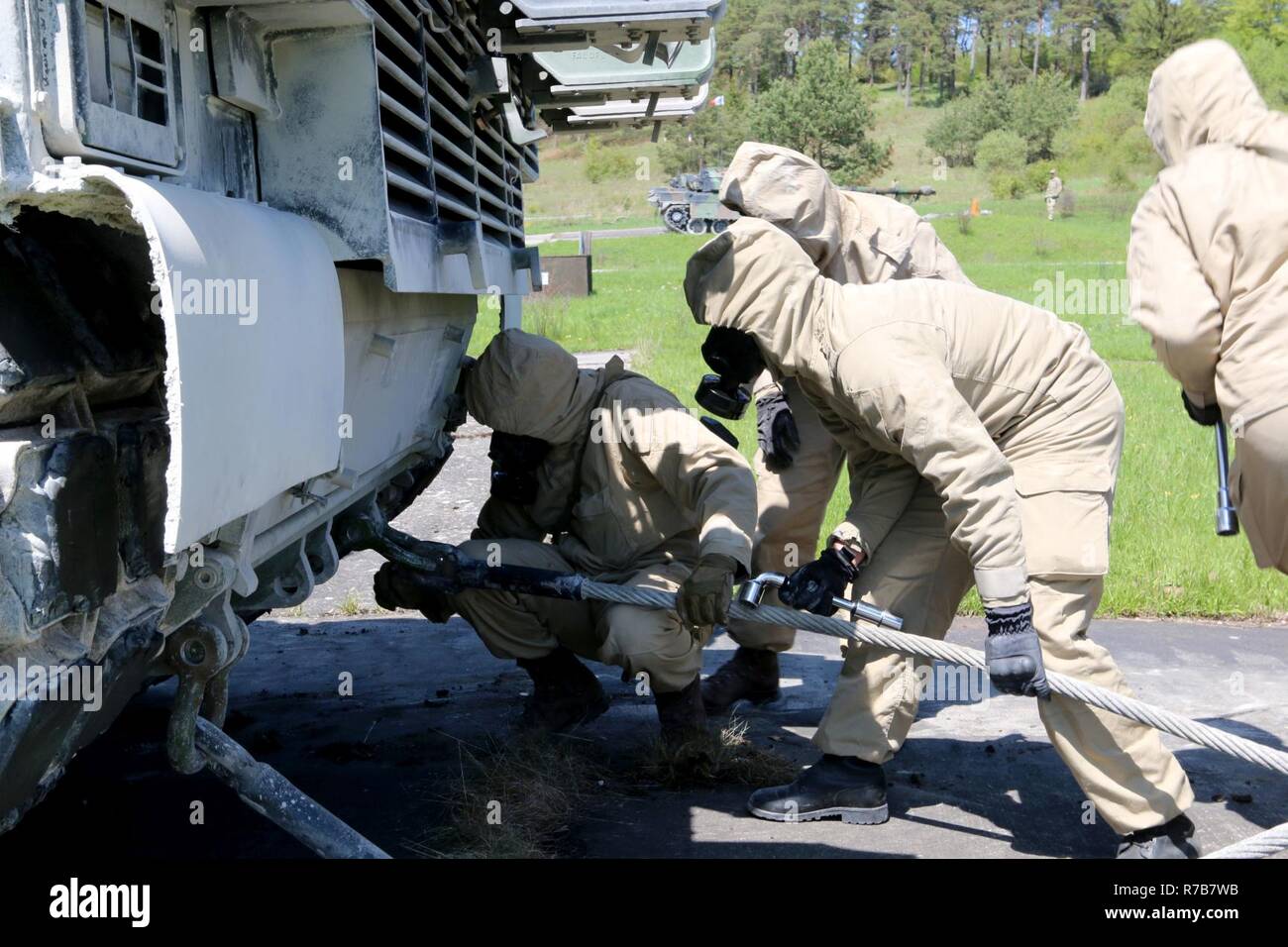 German army recovery vehicle hi-res stock photography and images - Alamy