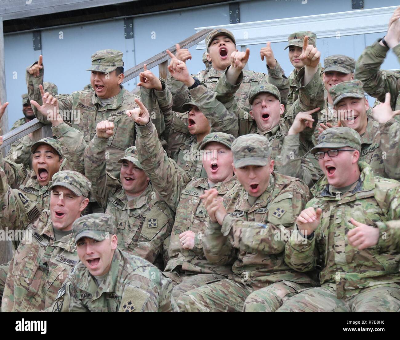 Soldiers of 3rd Armored Brigade Combat Team, 4th Infantry Division ...