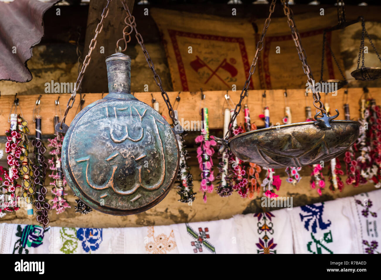 Copper measurement scales weighing hi-res stock photography and images ...