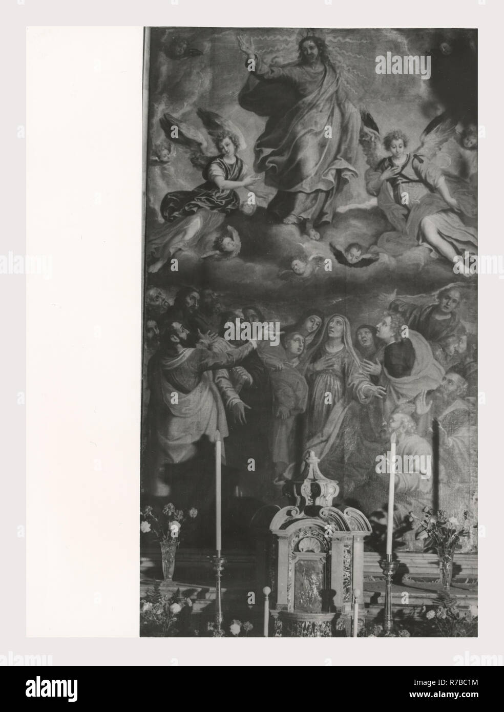 Carved wooden tabernacle hi-res stock photography and images - Alamy