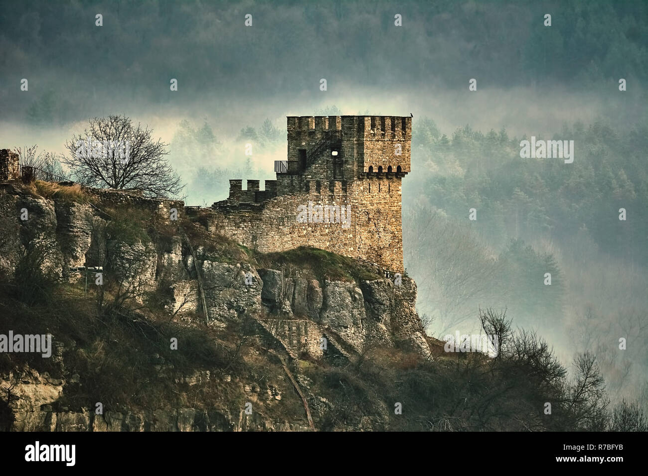 Stronghold fortress hi-res stock photography and images - Alamy