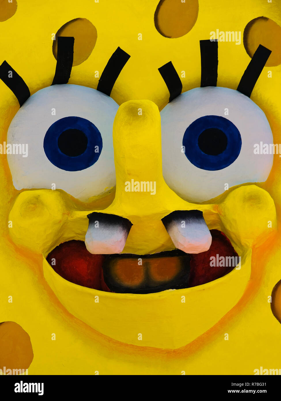 Sponge bob cartoon hi-res stock photography and images - Alamy