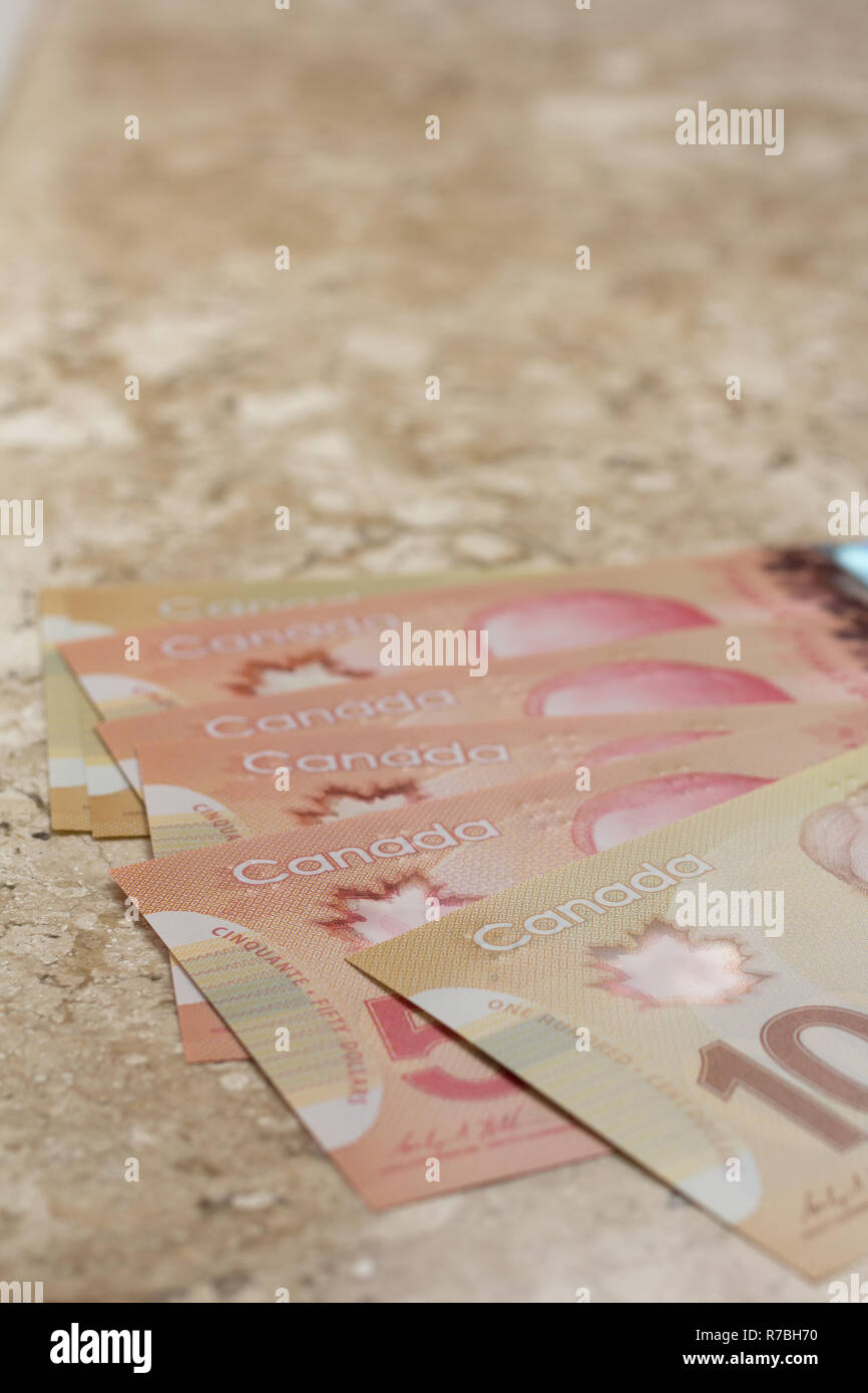 Canada currency polymer hi-res stock photography and images - Alamy