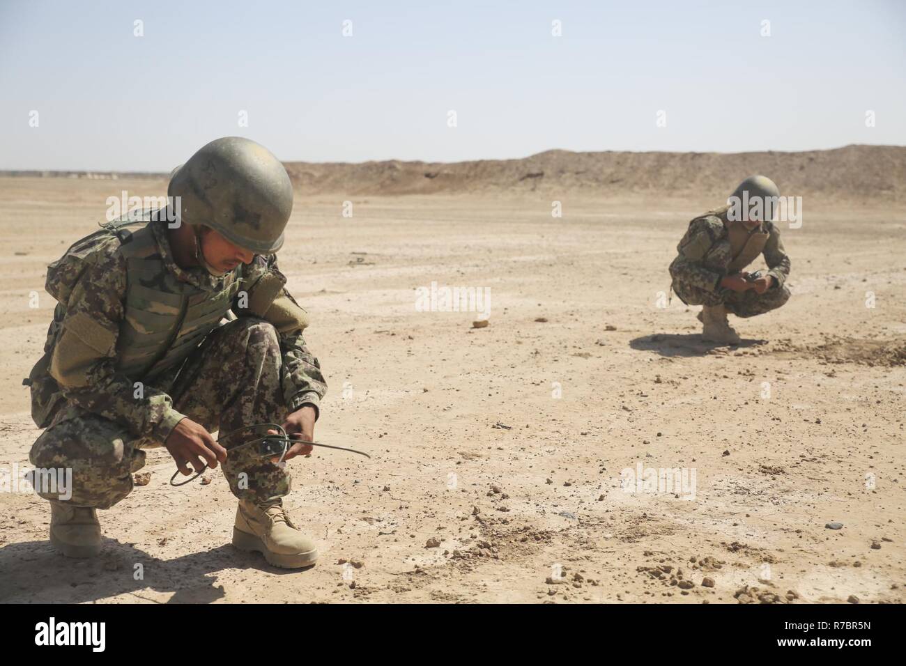 Explosive hazard reduction course hi-res stock photography and images ...