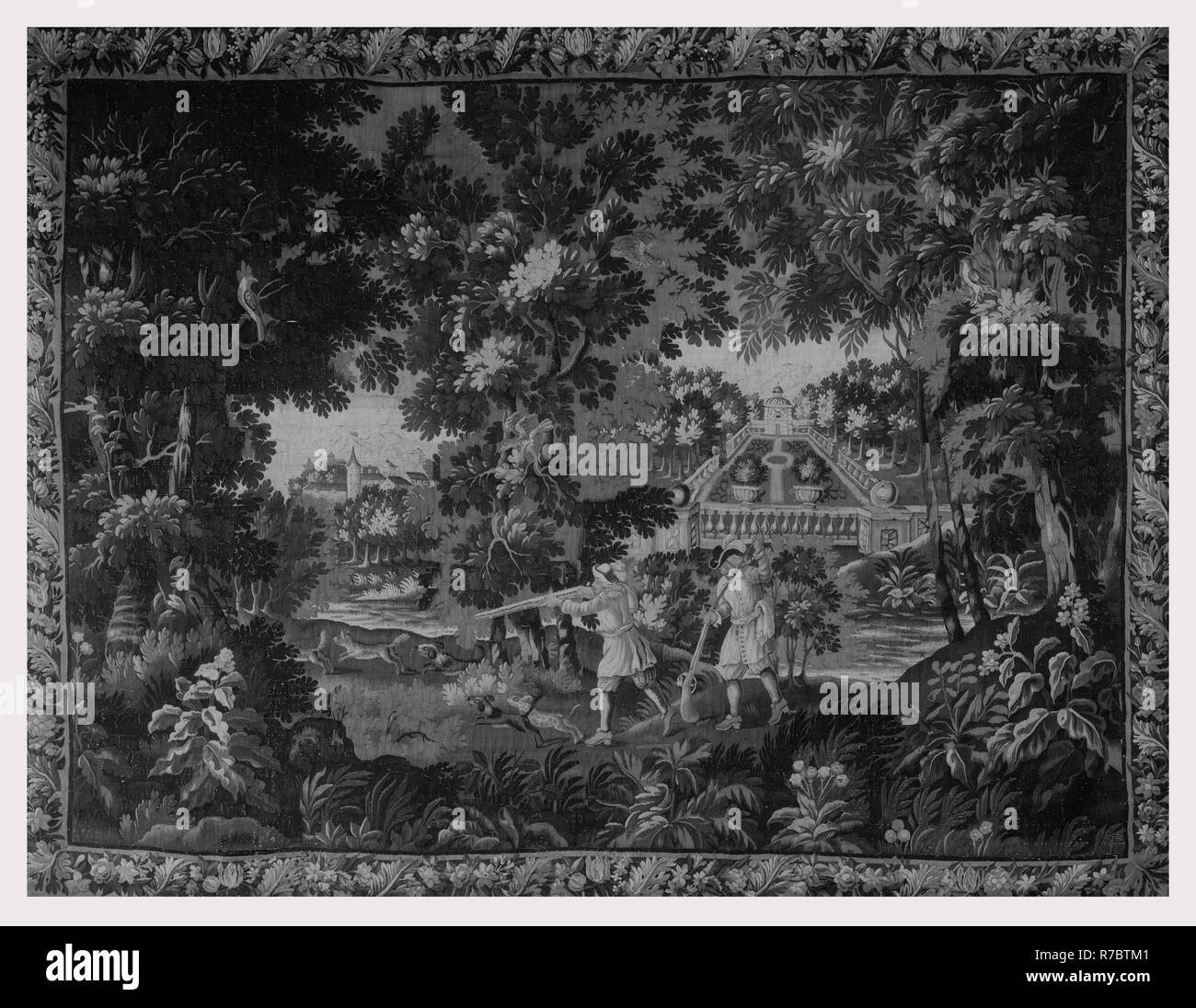 Three hounds chasing two foxes hi-res stock photography and images - Alamy