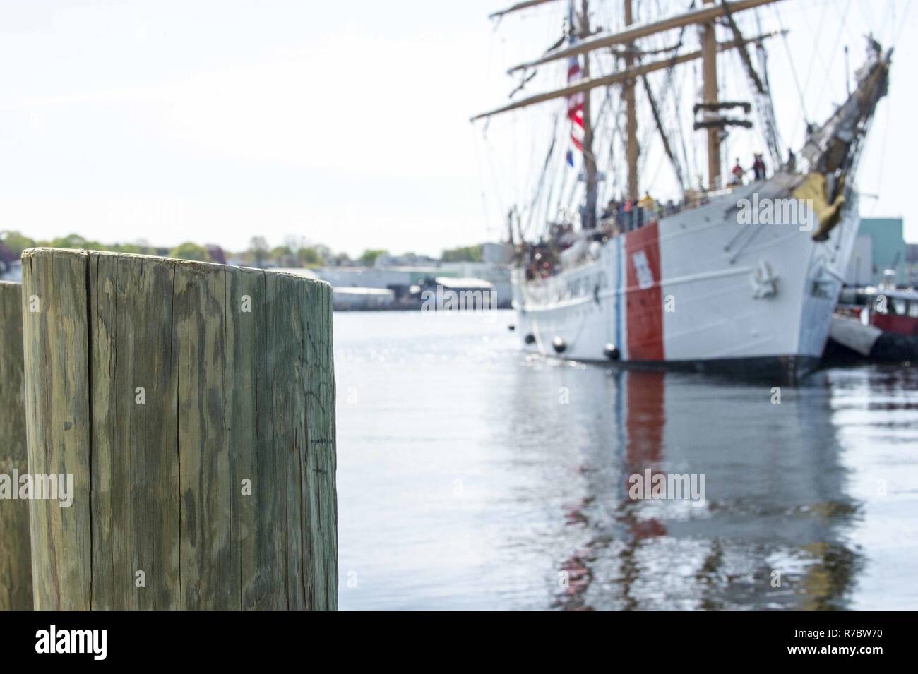 NEW LONDON, Conn. -- U.S. Coast Guard Cutter Barque Eagle arrives in ...