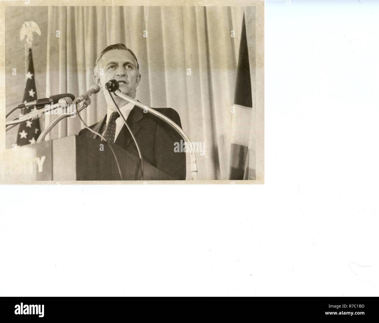Edward seaga hi-res stock photography and images - Alamy