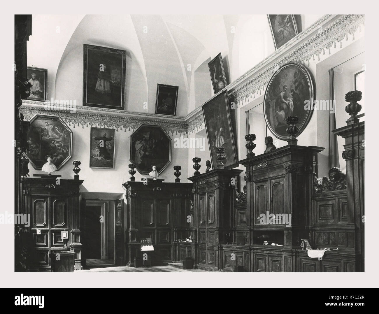 Measures 80 meters hi-res stock photography and images - Alamy