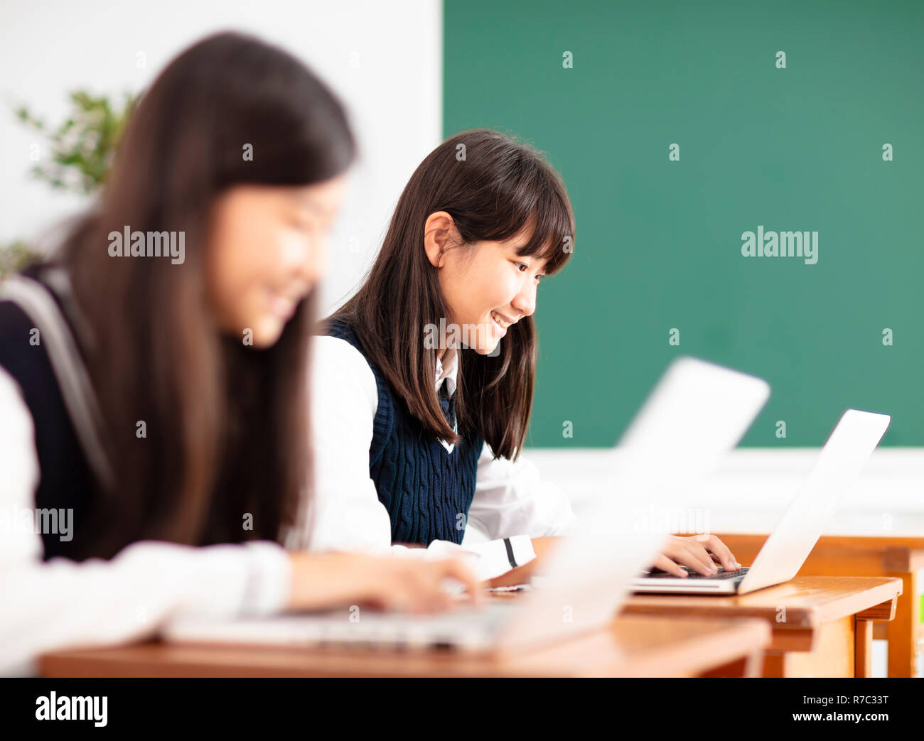 Student laptop classroom hi-res stock photography and images - Alamy