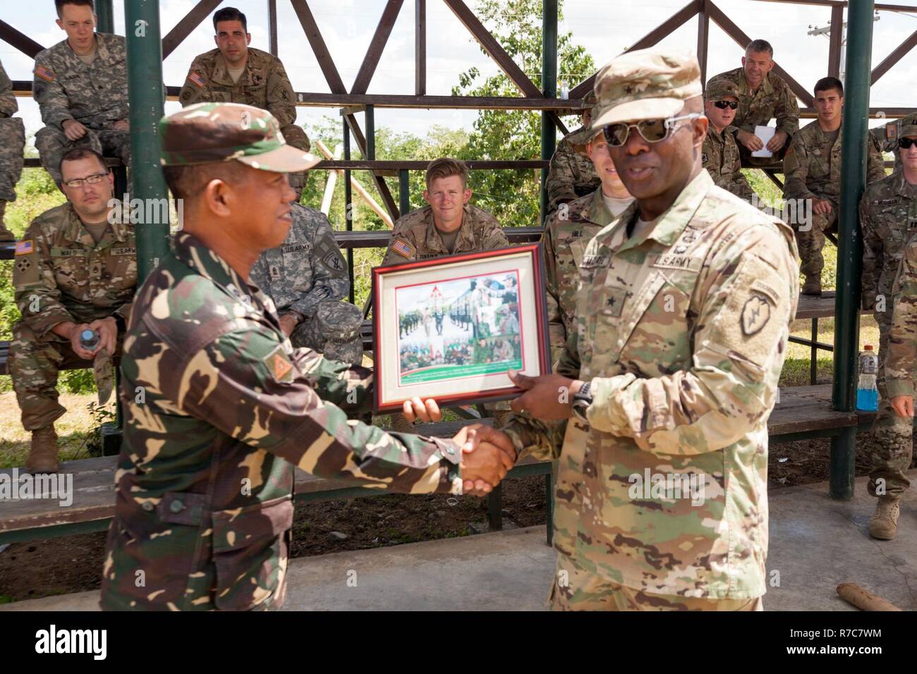 Philippine armed chief lt gen hi-res stock photography and images - Alamy
