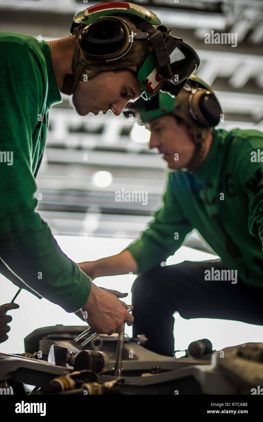 Uss haddock hi-res stock photography and images - Alamy