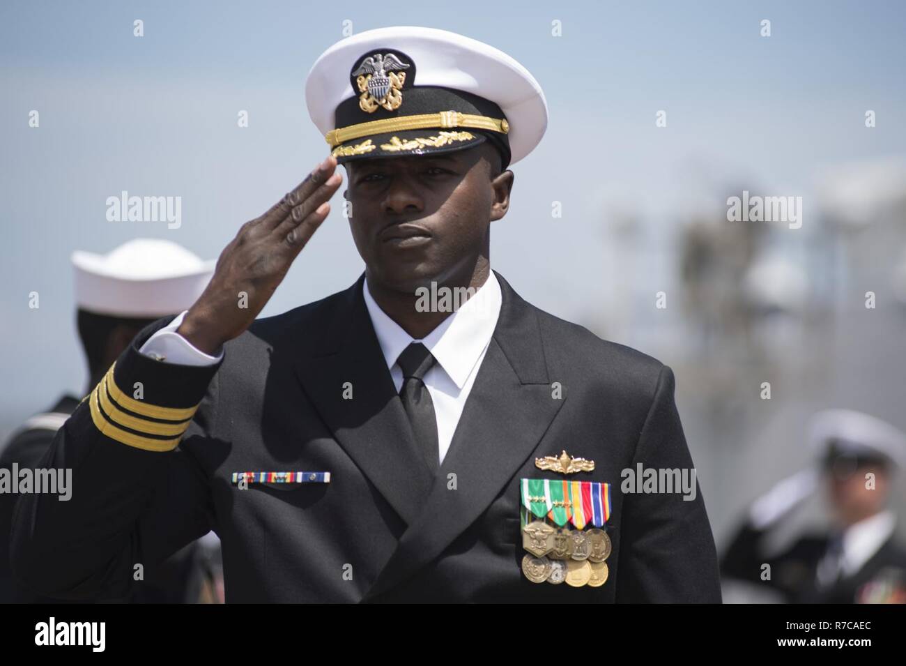 YOKOSUKA, Japan (May 5, 2017) Cmdr. Leroy Mitchell commanding officer ...