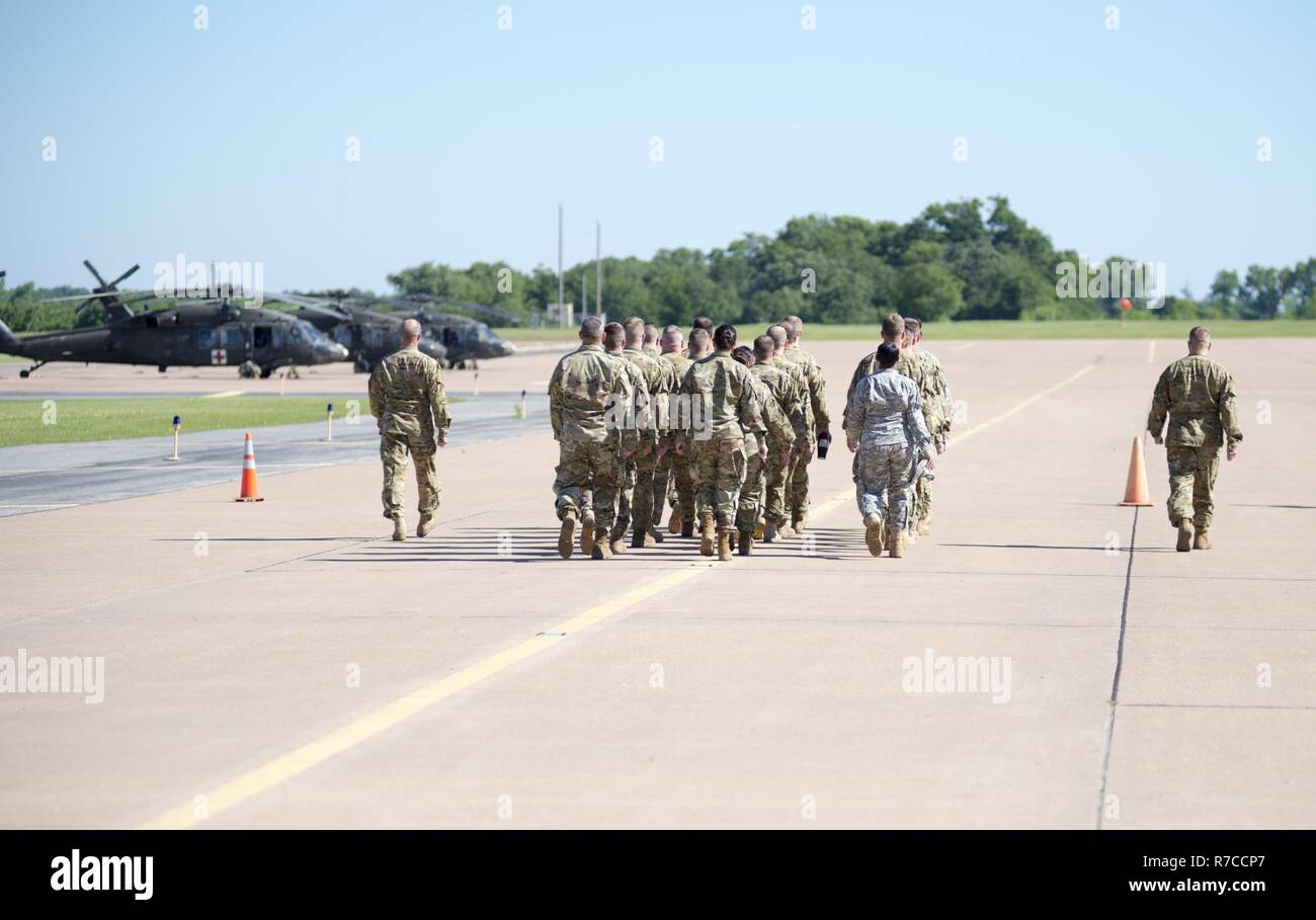 1st battalion 169th aviation regiment hi-res stock photography and ...