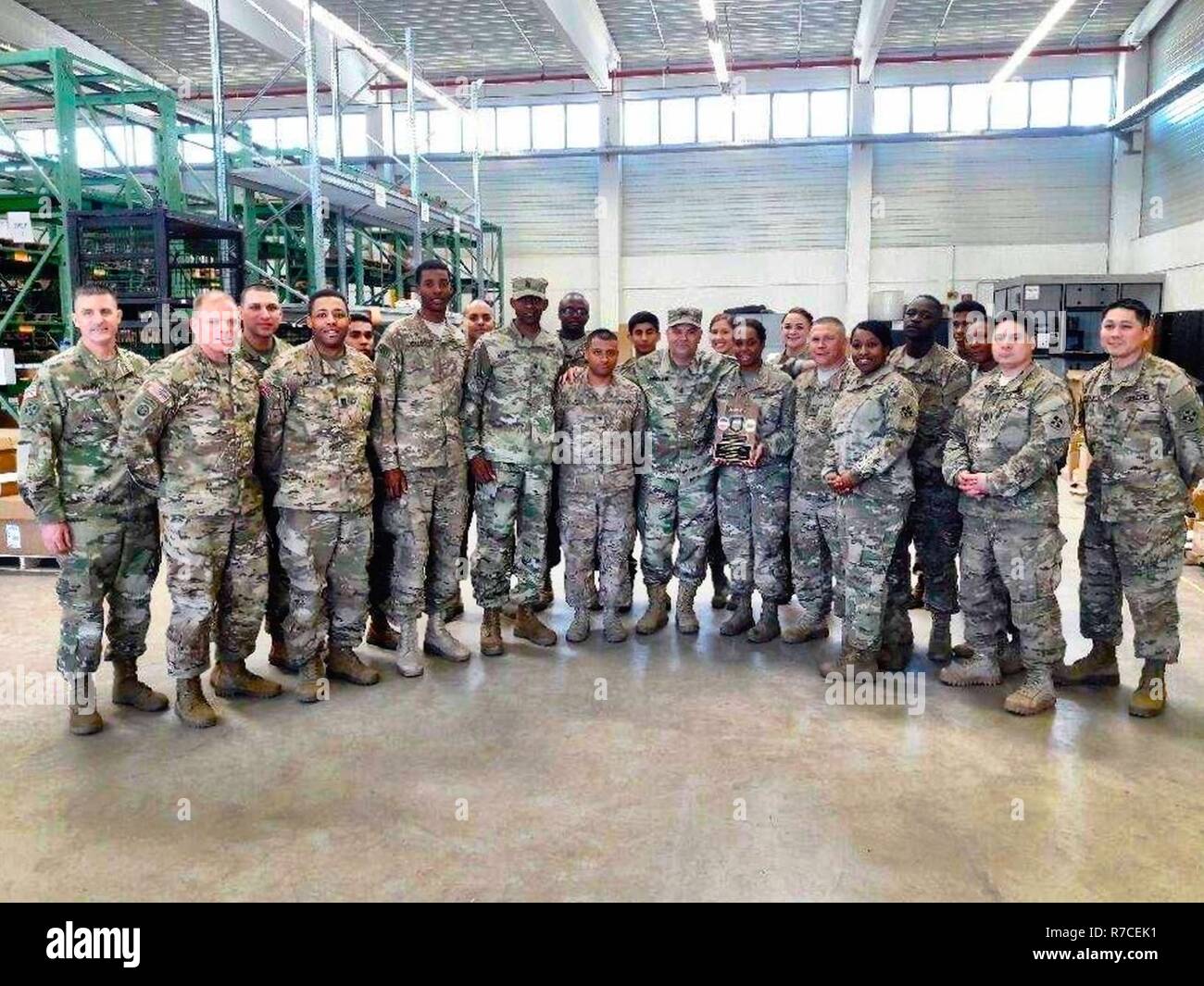 Infantry trophy team hi-res stock photography and images - Alamy