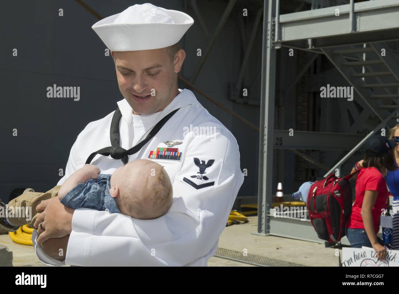SAN DIEGO (May 15, 2017) Aviation Boatswain’s Mate (Handling) 3rd Class ...