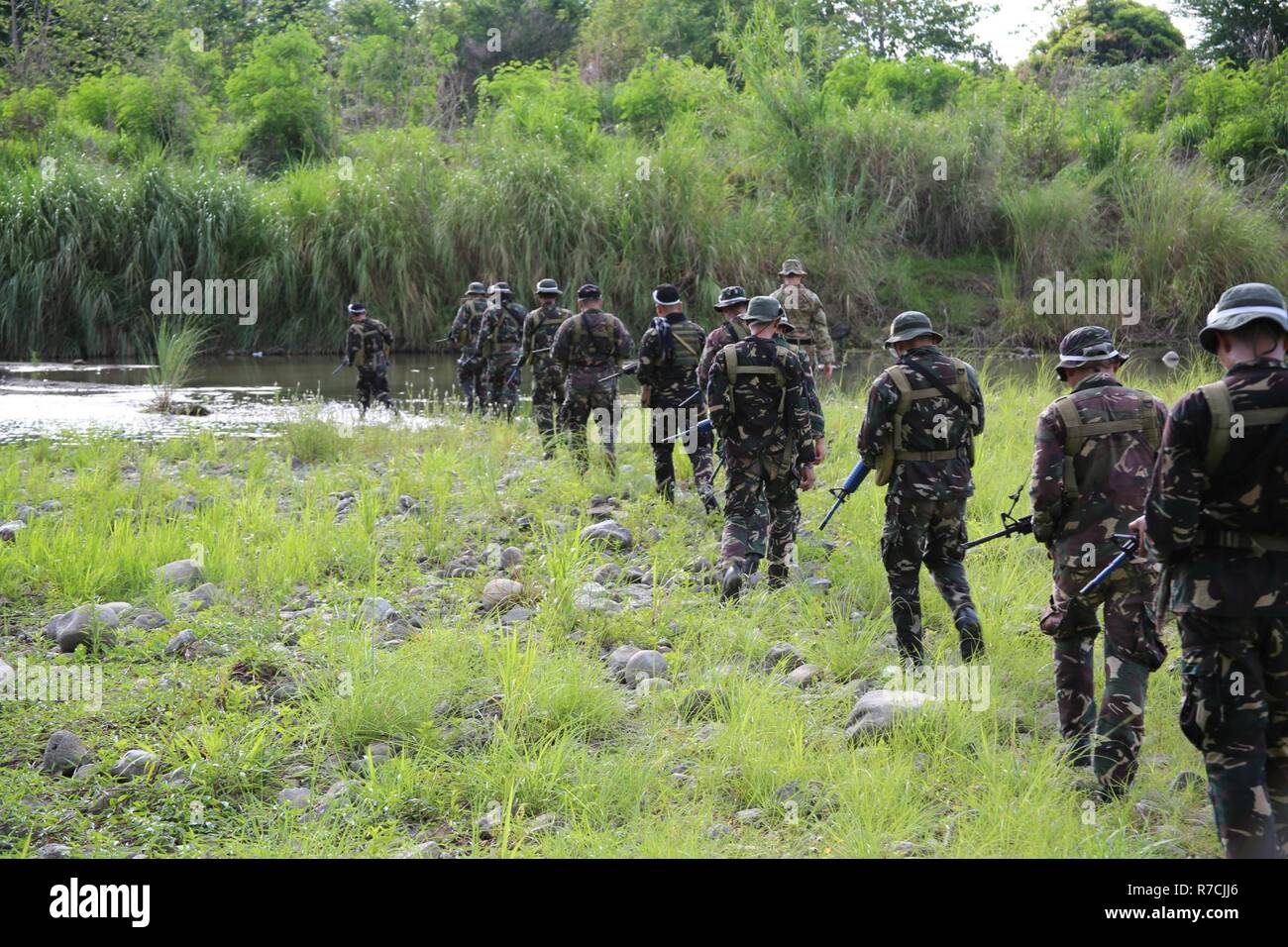 Philippine Soldiers, 1st Scout Ranger Regiment, along with U.S. service ...