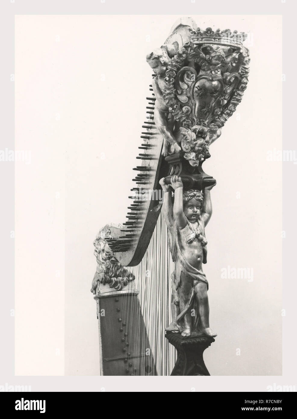 Lazio, Roma, Rome, Museo degli Strumenti Musicali Stock Photo - Alamy