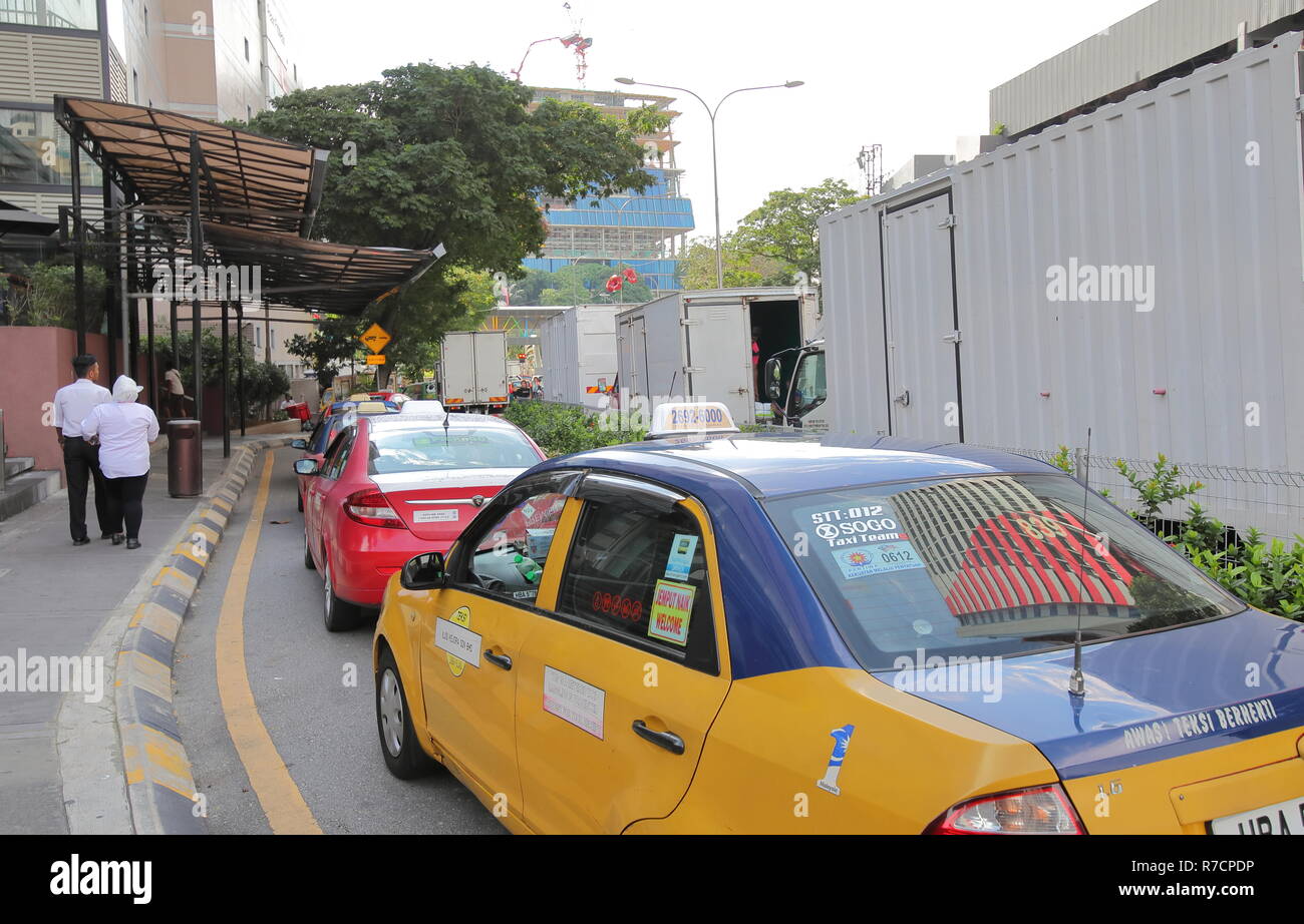 Malaysia taxi cab hi-res stock photography and images - Alamy