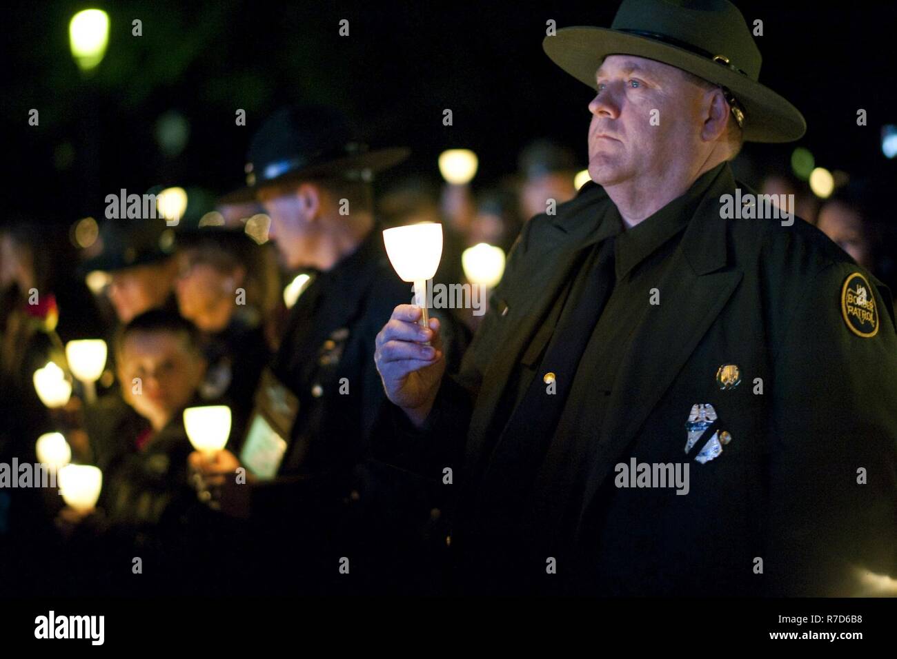 In memory of fallen police officers hi-res stock photography and images ...
