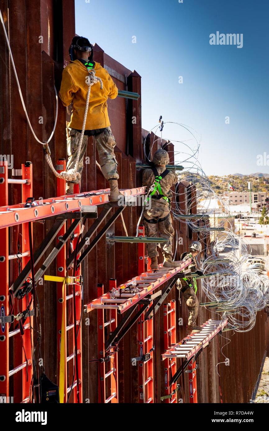 104th engineer construction company hi-res stock photography and images ...