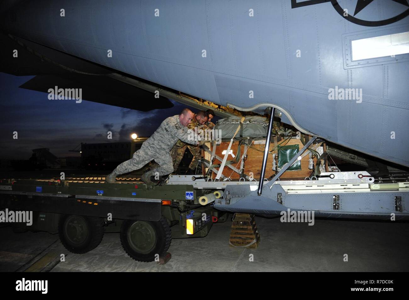 From left, front, Airman MSgt Paul Dellabarba assigned to 143d Airlift ...