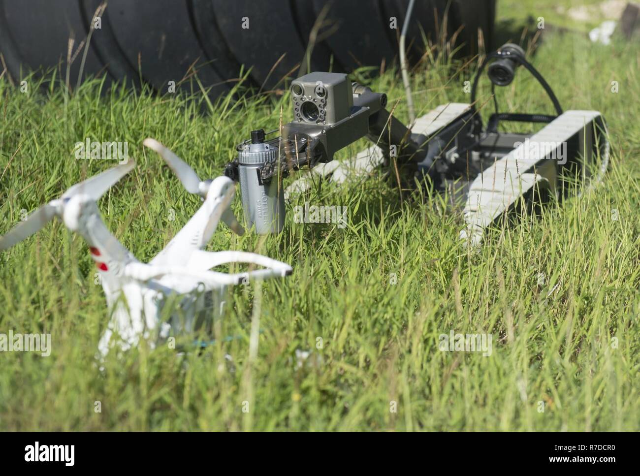 Irobot 310 hi-res stock photography and images - Alamy
