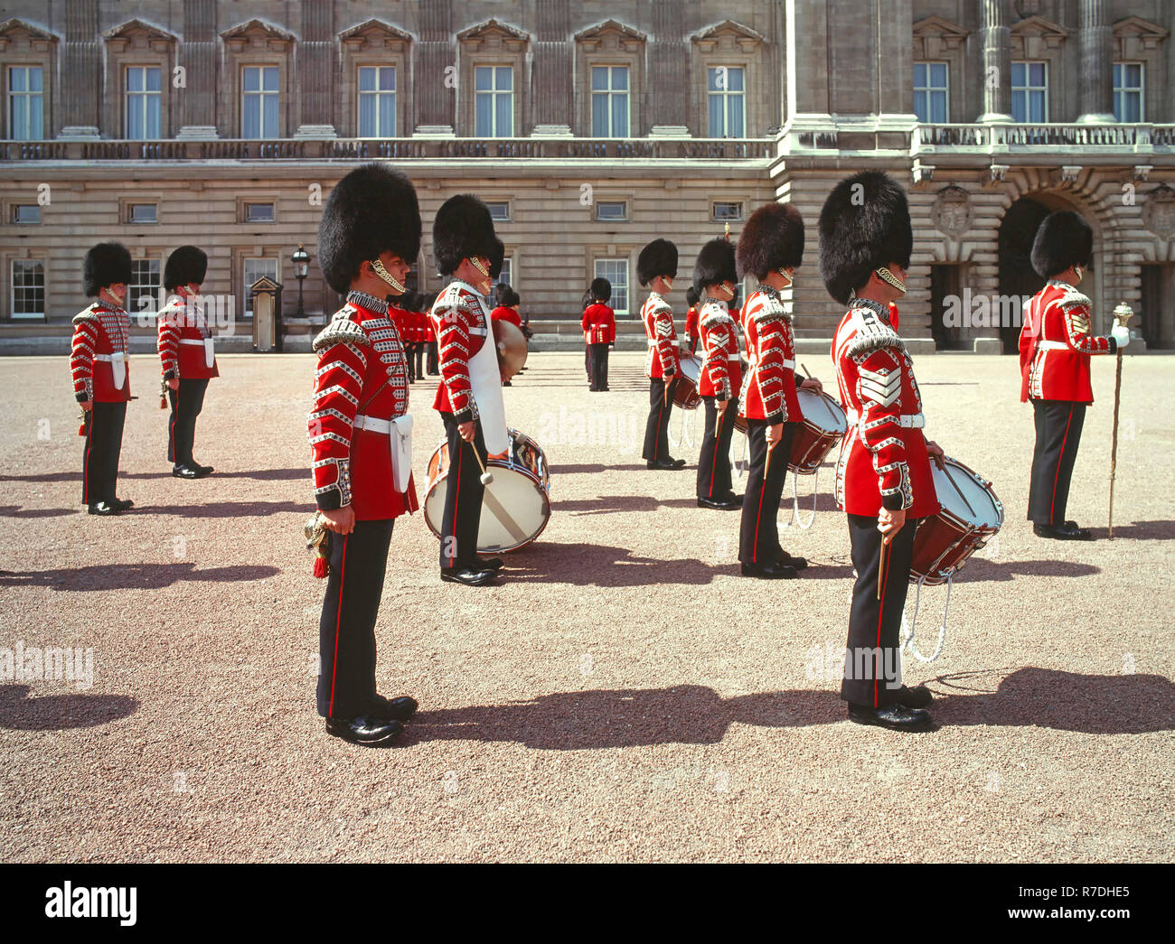 Tourism event British soldier & musician of The Band of the Grenadier ...