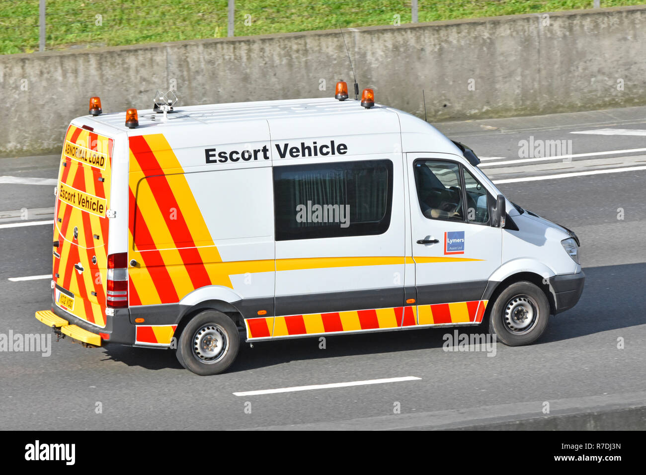 Business on high road hi-res stock photography and images - Alamy