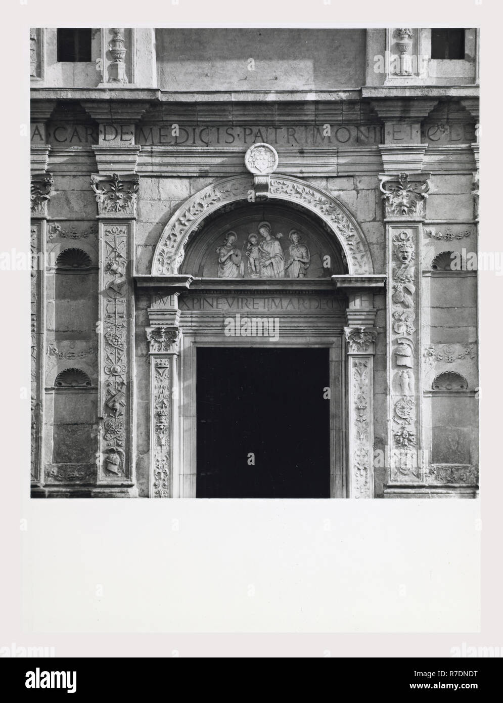 Renaissance tripartite facade hi-res stock photography and images - Alamy