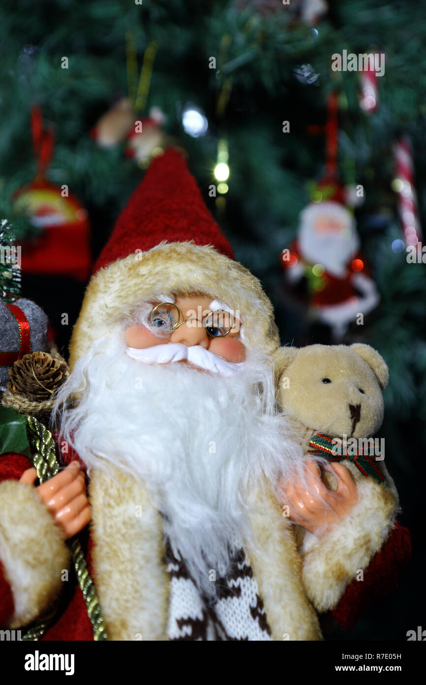 Santa klaus hi-res stock photography and images - Alamy
