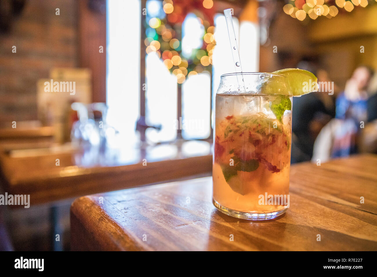 Corporate cocktail party hi-res stock photography and images - Alamy