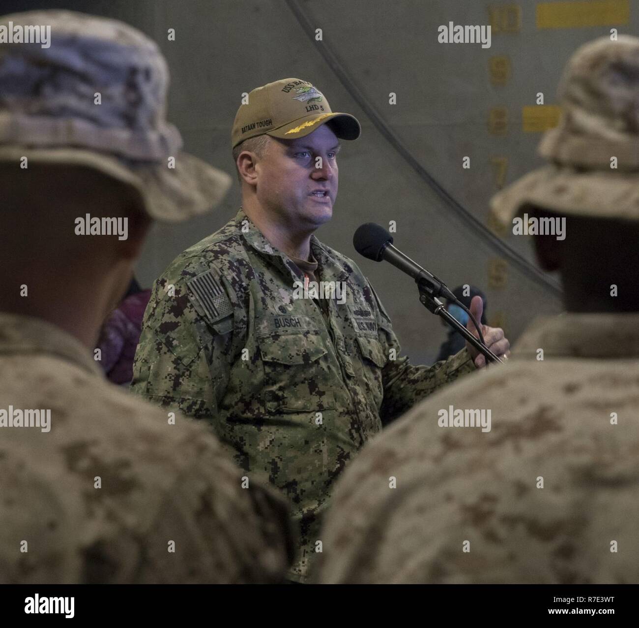 NORFOLK, VA (Nov. 27, 2018) - Commanding Officer, amphibious assault ...