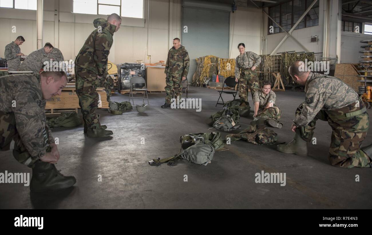 212th engineering installation squadron hi-res stock photography and ...