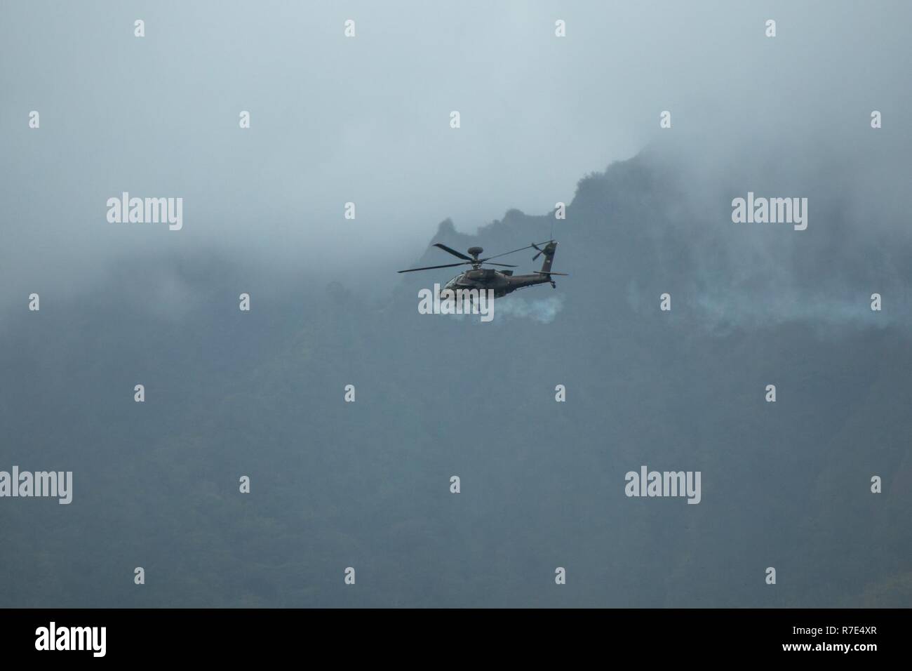 On cannon hi hi-res stock photography and images - Alamy