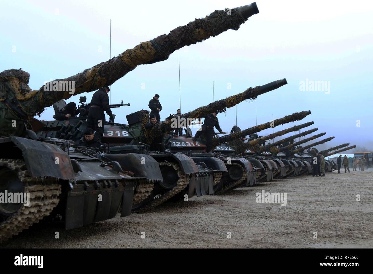 Romanian tr 85 main battle tank hi-res stock photography and images - Alamy